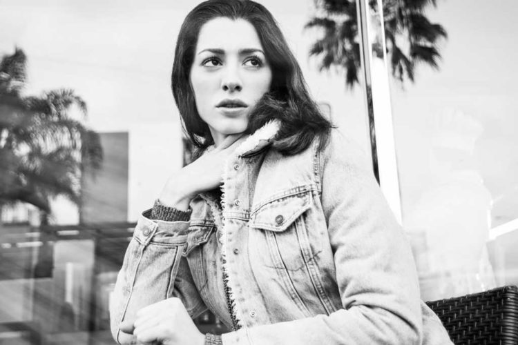 Touching Moments Inside The Studio – Photography Magazine – Lens Magazine